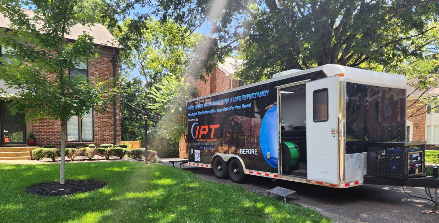 Trenchless Pipe Lining Trailers | Trenchless Technology Manufacturers